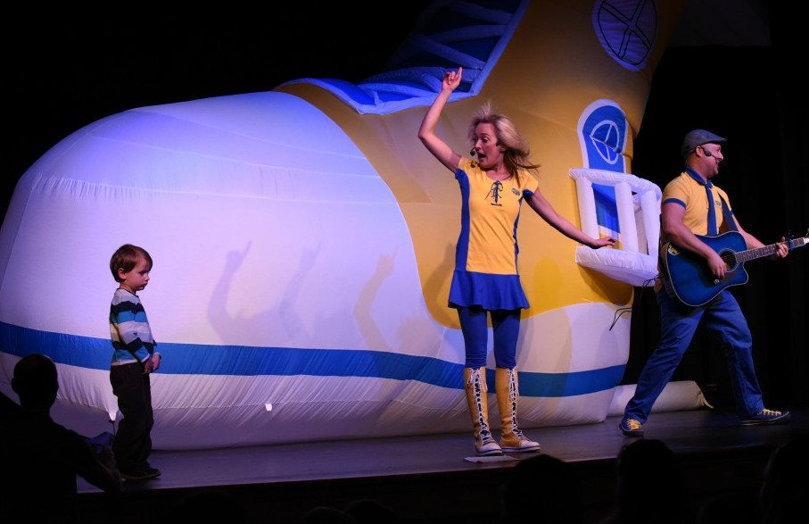 Whooping it up with Splash’N Boots – The Aylmer Express