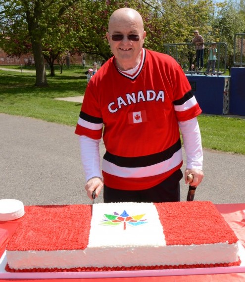Canada 150 cake for 500 – The Aylmer Express