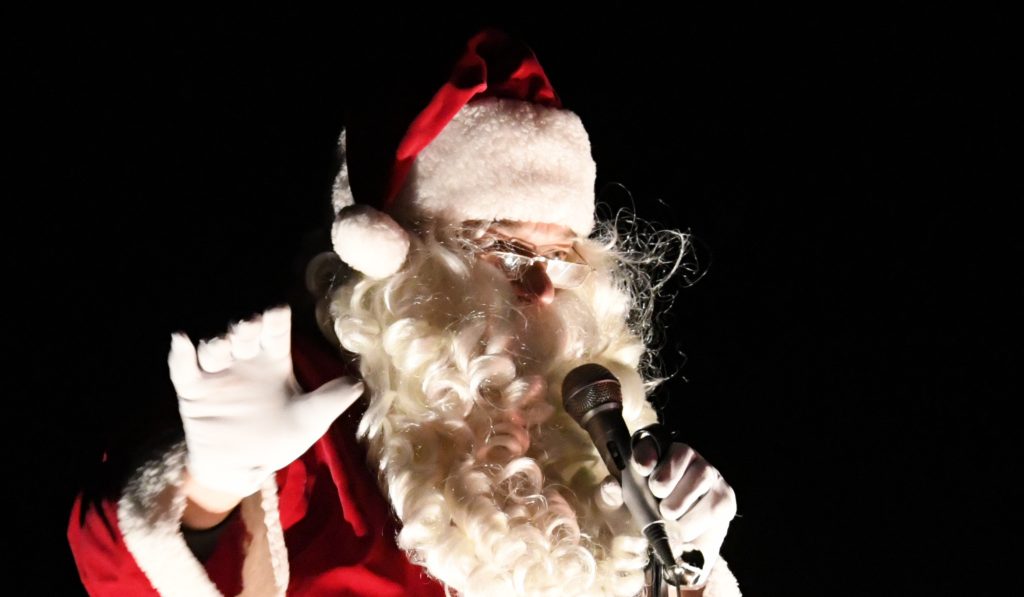 Santa comes to Aylmer – The Aylmer Express