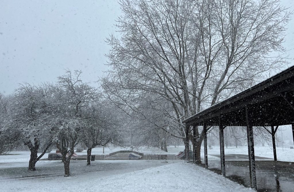 Snow back in Aylmer, East Elgin – The Aylmer Express