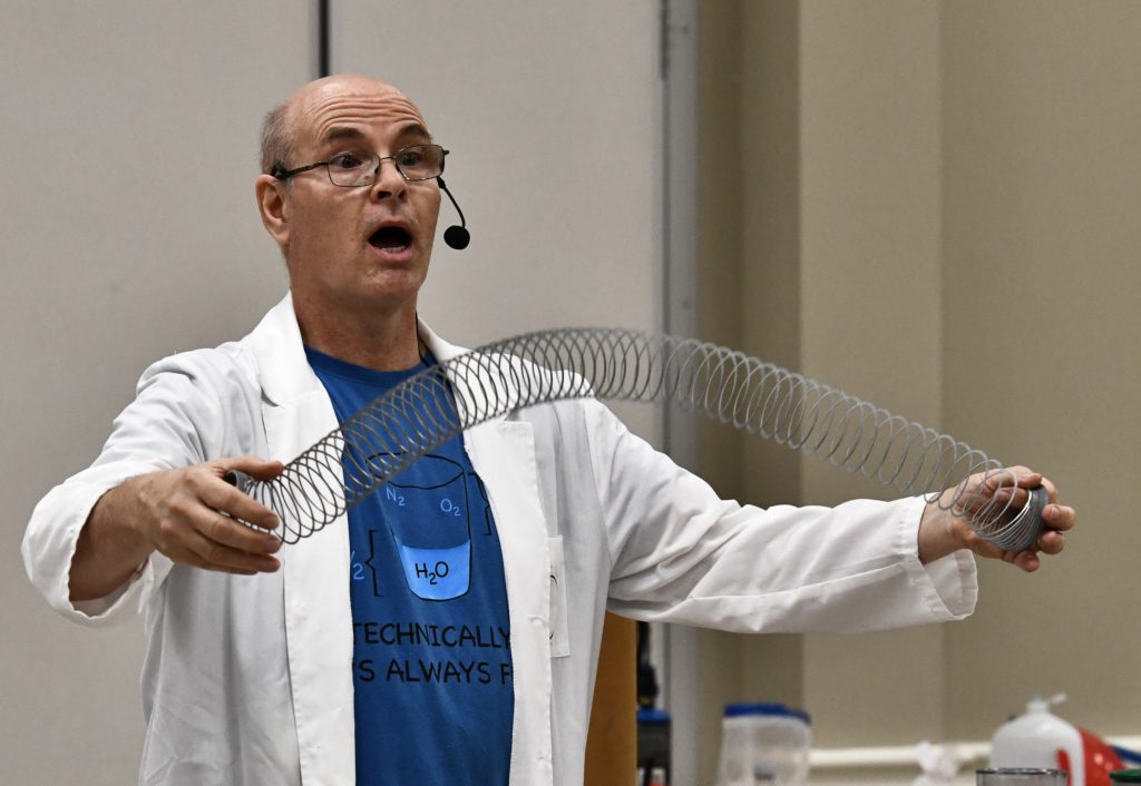 Craig the Science Guy finale for Springfield reading club – The Aylmer ...